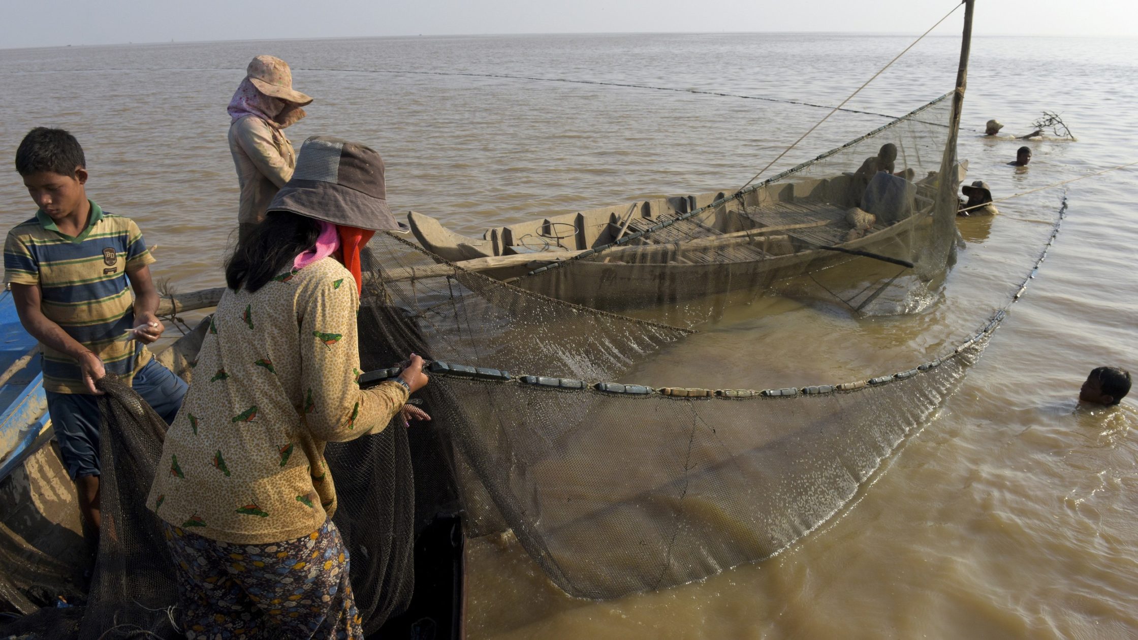 Drought, Dams on Mekong River Drop Cambodia’s Tonle Sap Lake to Record ...